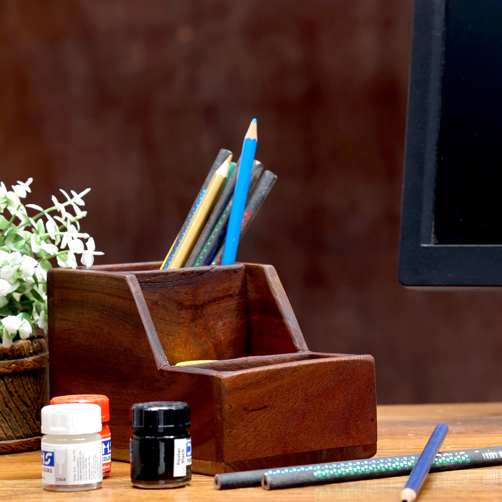 Montage Dark Finished Multi-Section Pen/Pencil Holder