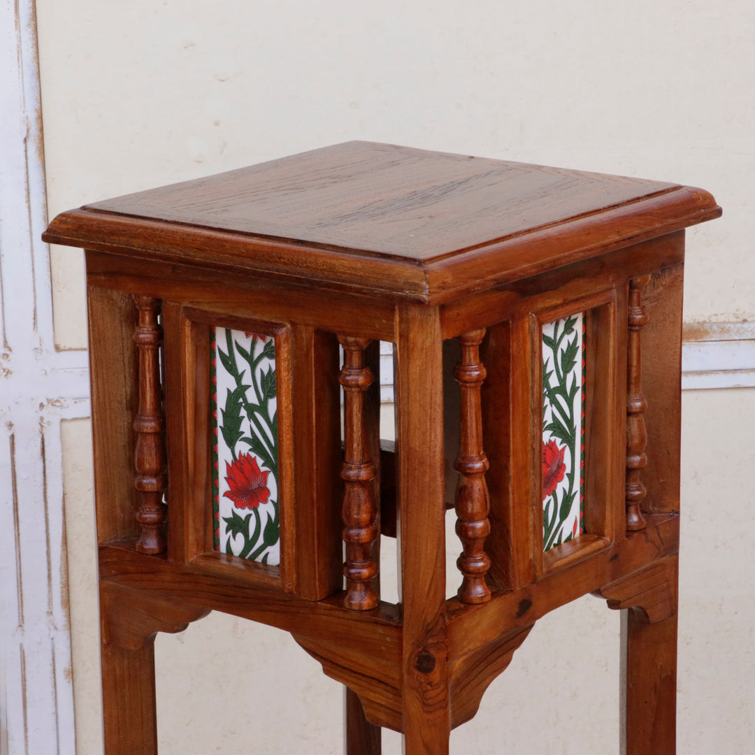 Elegant Classic Tiled End Table - Timeless Design for Your Home – Woodshala
