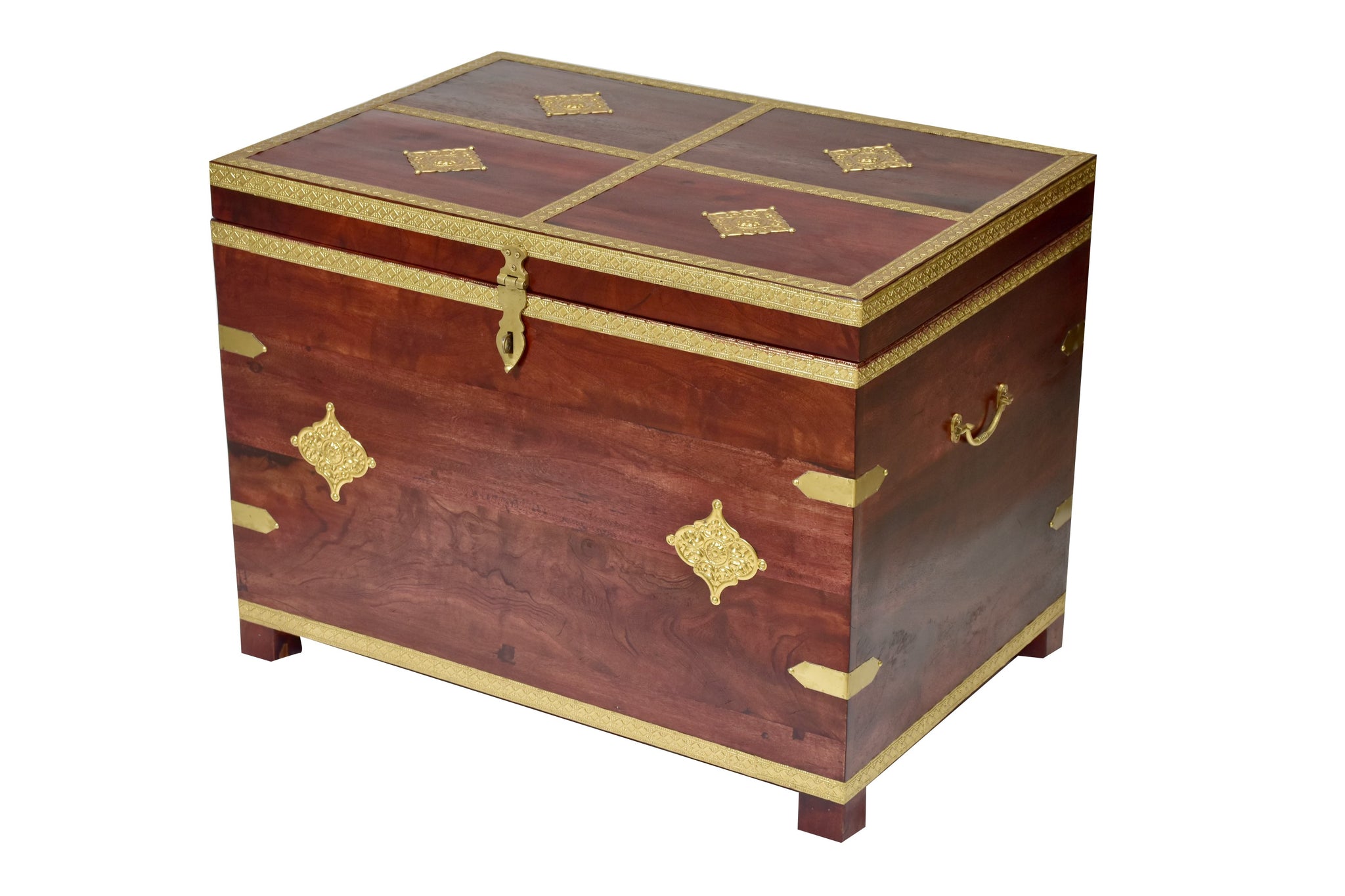 Stylishly Trimmed Wooden Sanduk