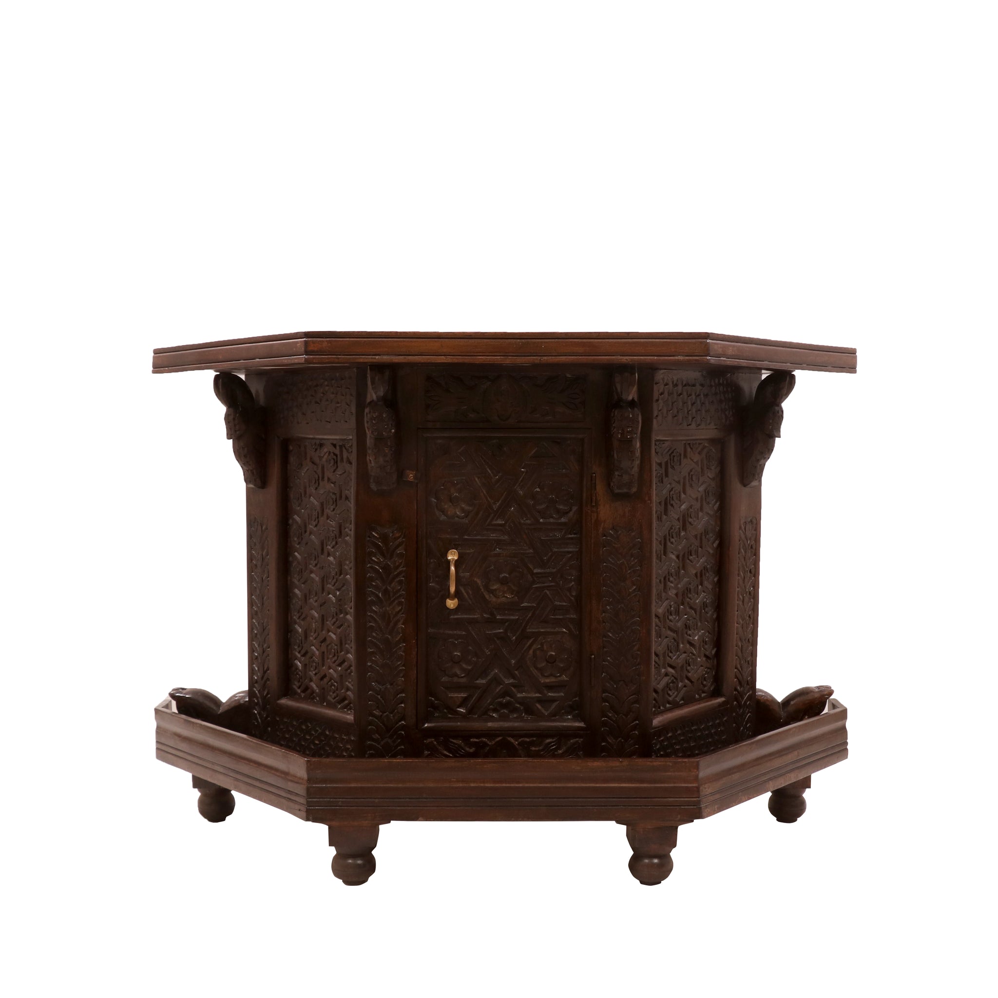 Triangle Carved TV Unit